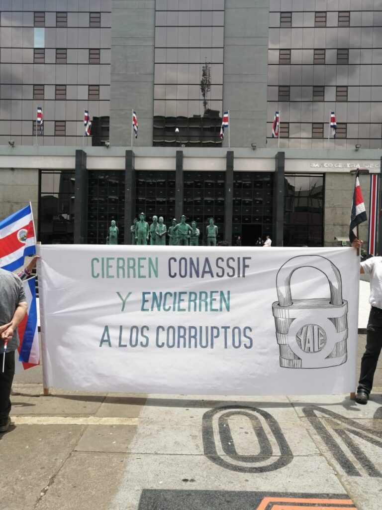 Díganme qué pasó con mi denuncia!” Flora Fernández Amón a CONASSIF y ...