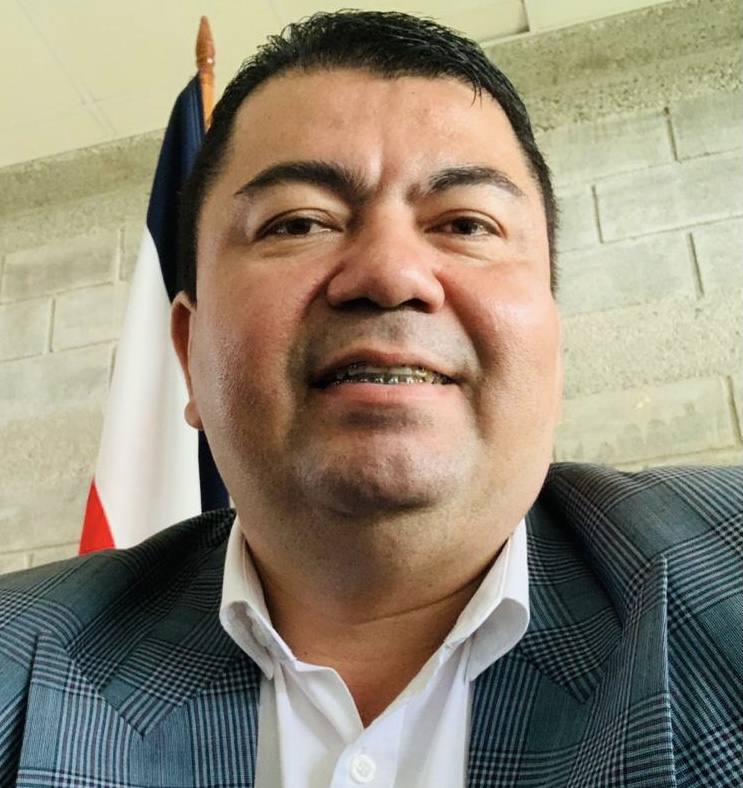 El emperador desnudo y la mirada inocente: una reflexión sobre ...